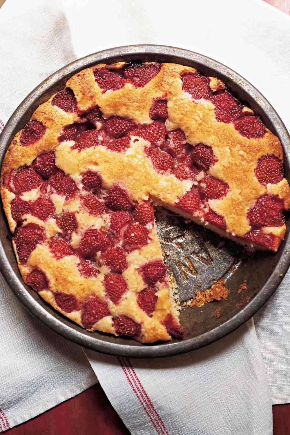 I Tried Martha Stewart’s Strawberry Cake, and It Made the Afternoon ...